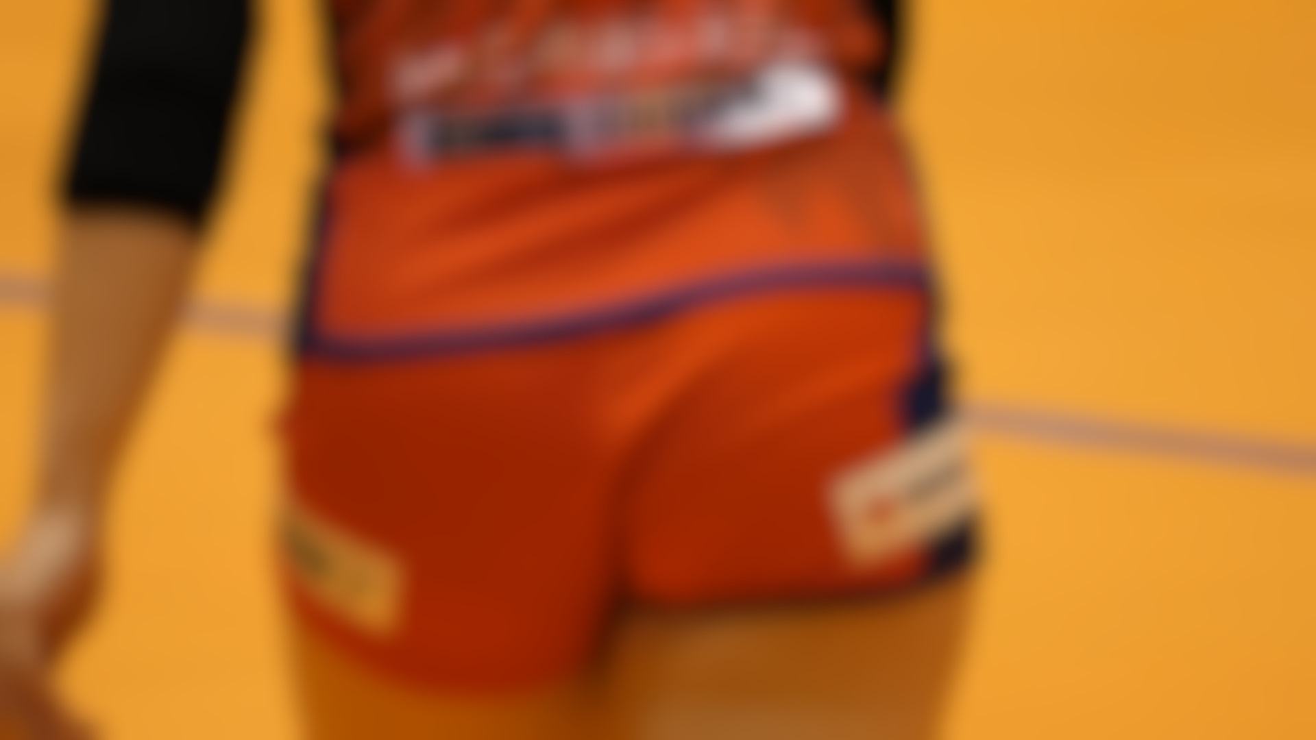 コートの女神たち＃053：【4K動画】 | アダルト動画販売マーケットのAdama(アダマ)