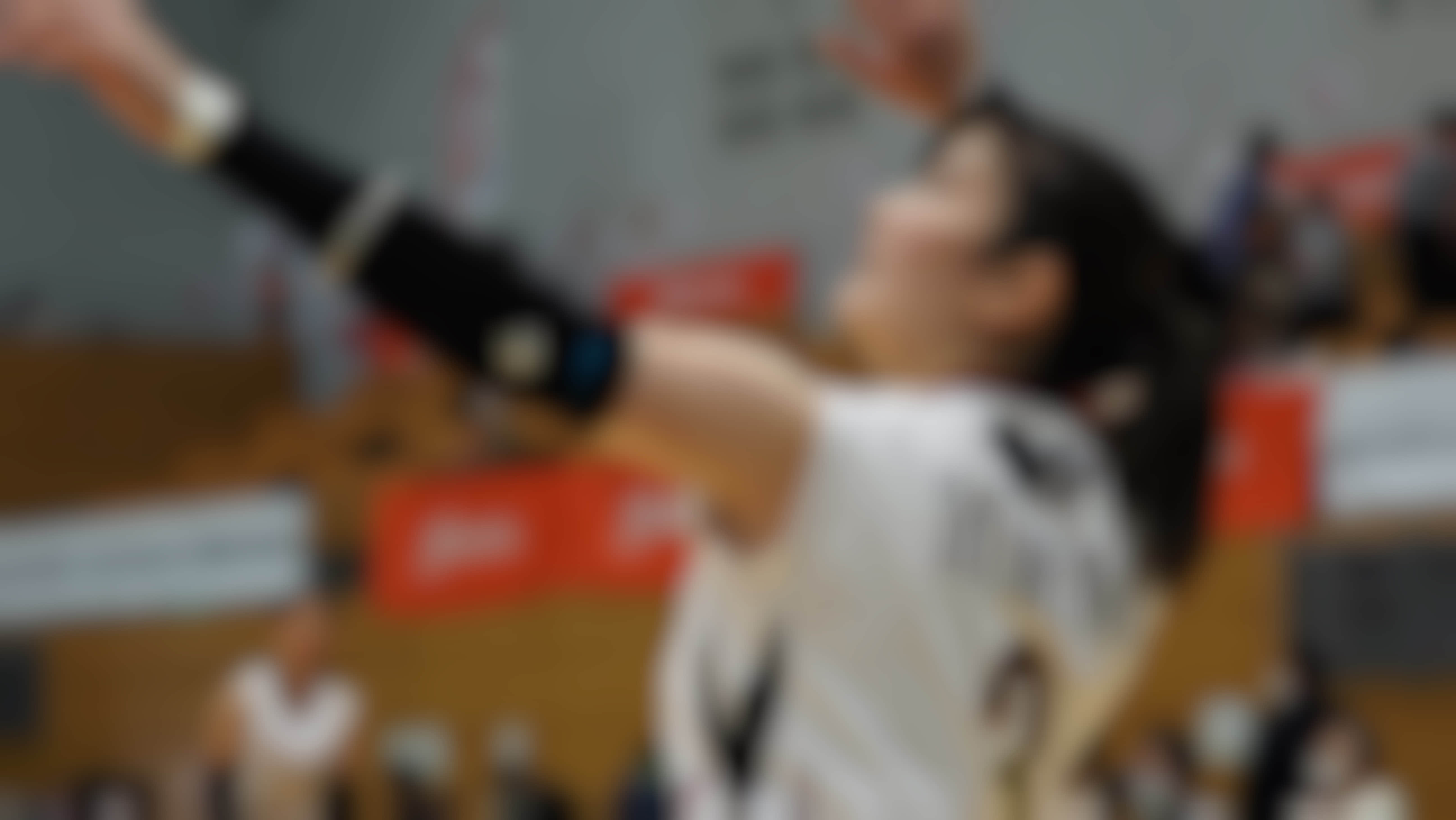 コートの女神たち＃079：【5K画像】消えゆく守護神の軌跡！ | アダルト動画販売マーケットのAdama(アダマ)