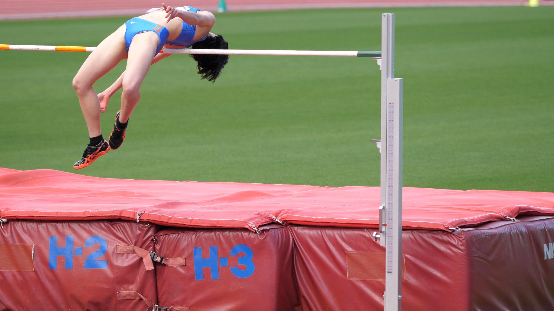 なにわガールズ1050【4K】跳躍系の衣装突っ張り感がキュンです！ | アダルト動画販売マーケットのAdama(アダマ)