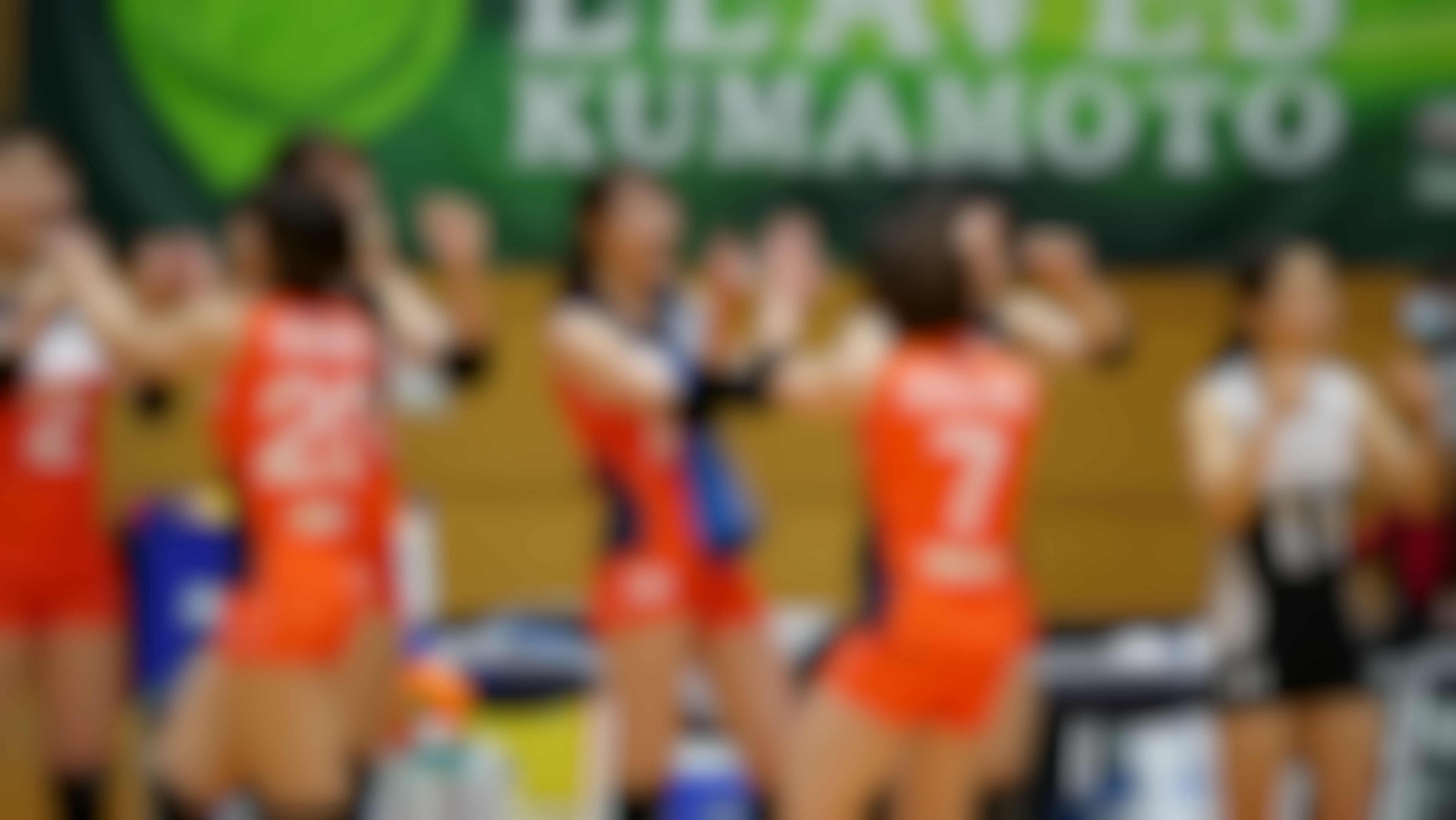 コートの女神たち＃088：【5K画像】歓喜の輪に咲いた笑顔たち | アダルト動画販売マーケットのAdama(アダマ)